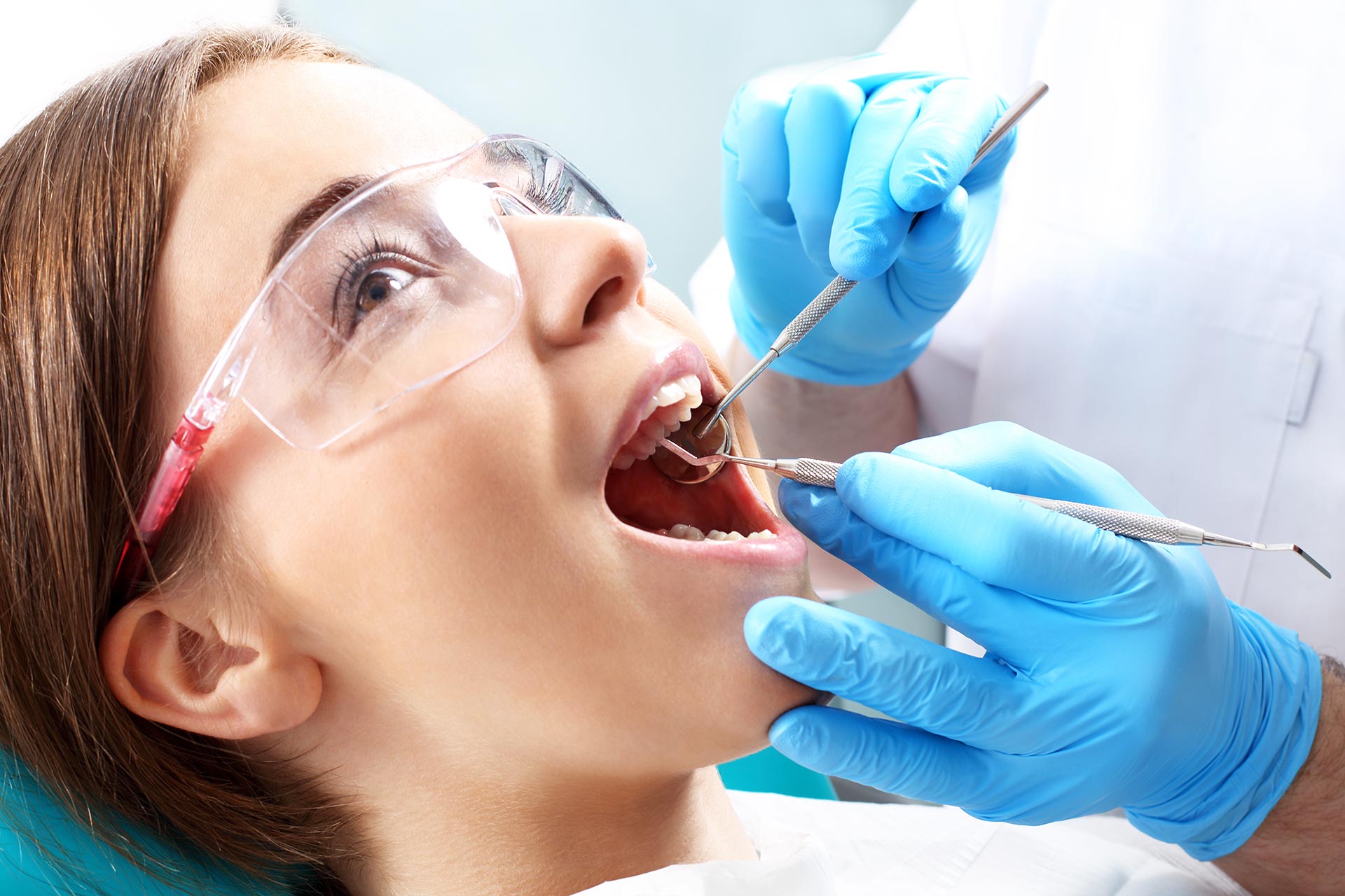 What Is an Endodontist? - Antalya Dent Smile